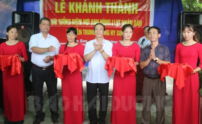 Xã An Sơn Khánh thành bia tưởng niệm anh hùng, liệt sĩ Nguyễn Trung Goòng