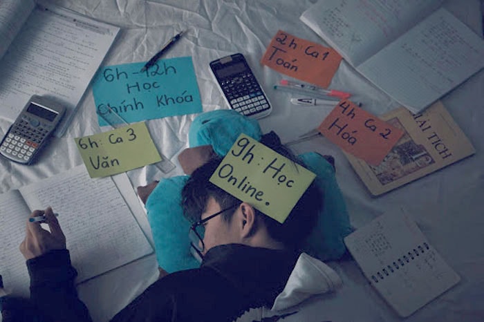 Excessive expectations from parents "tie" children to invisible pressures