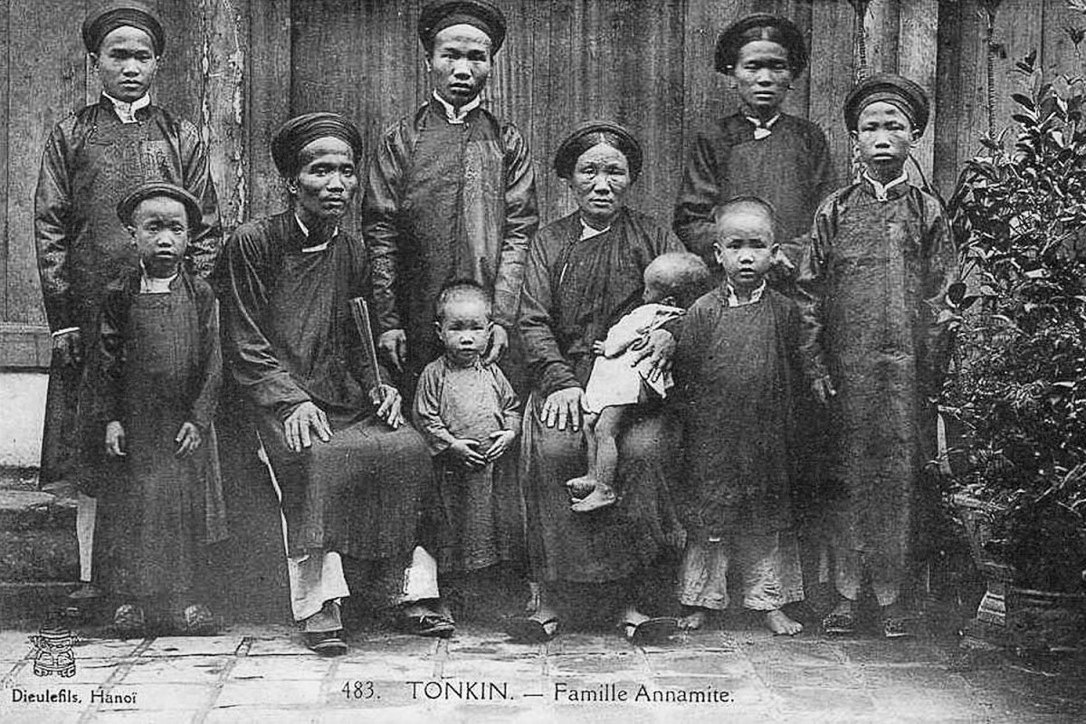 [Photos] French photographer immortalizes Vietnamese life a century ago