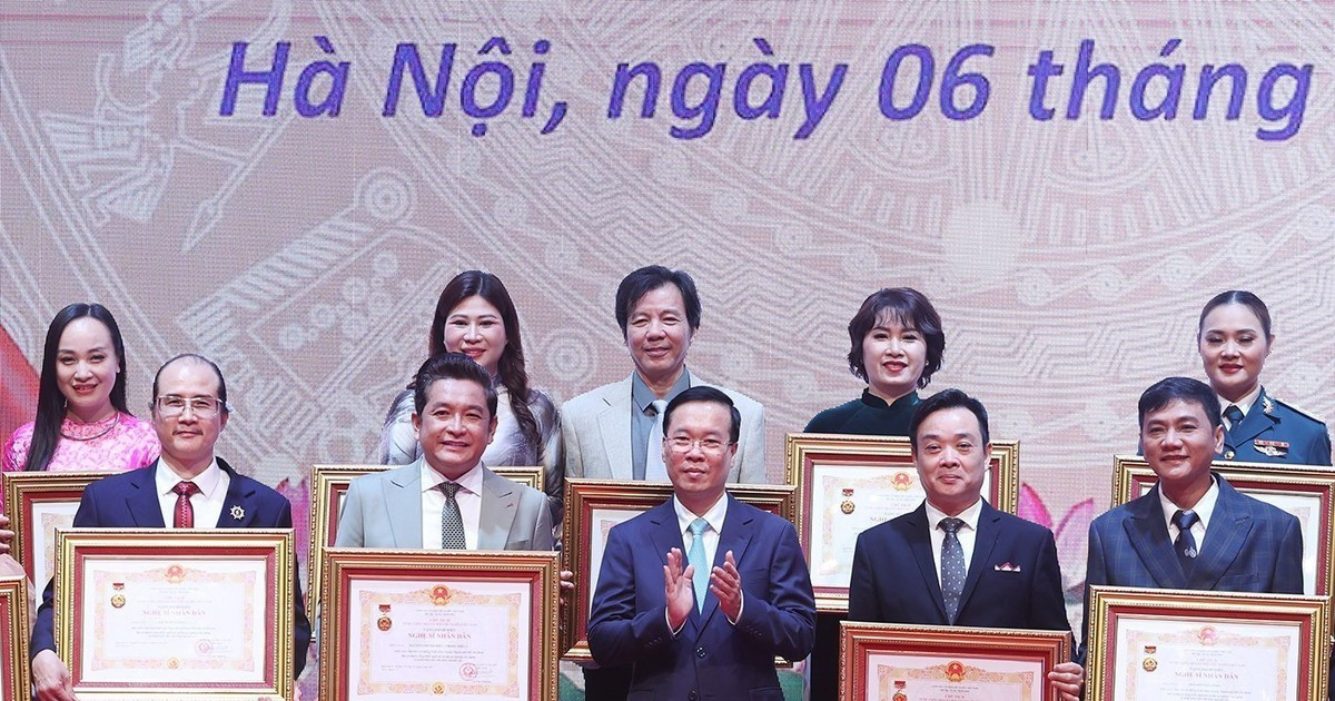 Chăm lo, bảo đảm các nghệ sĩ có thể sống được bằng nghề