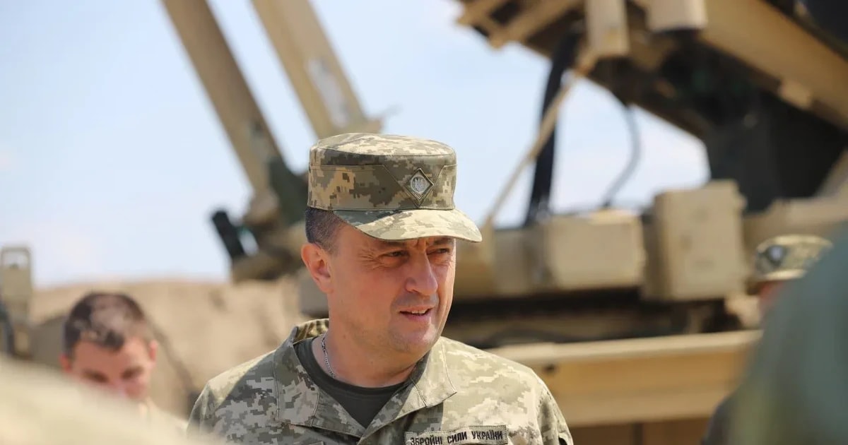 Tổng thống Ukraine cách chức Tư lệnh Không quân Mykola Oleshchuk