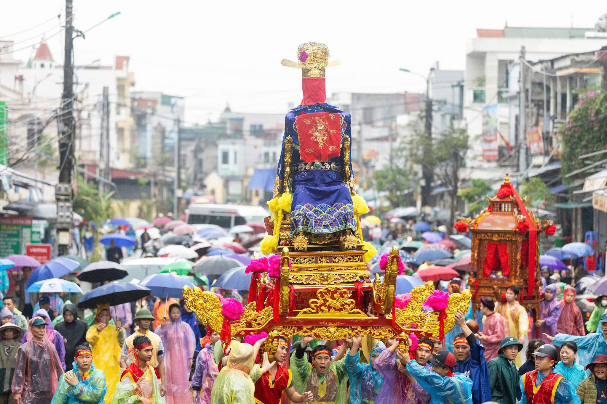 Linh thiêng đền Tranh