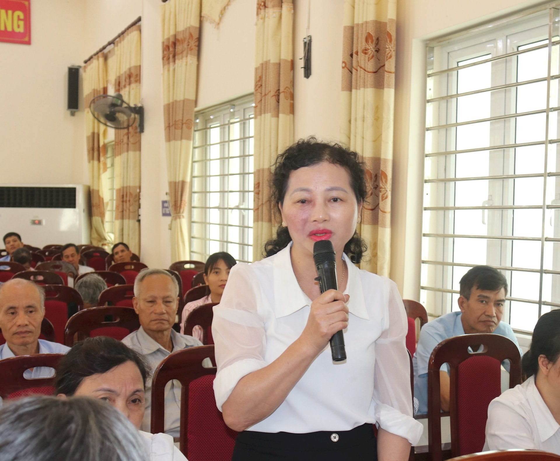 Cử tri Thanh Hà, Thanh Miện kiến nghị nhiều nội dung về sáp nhập xã, xử lý hàng giả