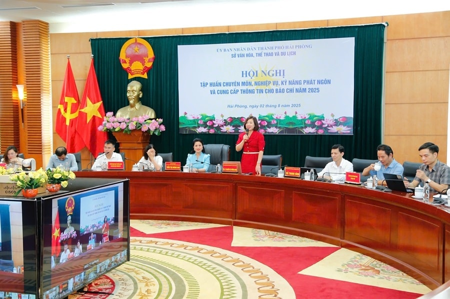 Tập huấn kỹ năng phát ngôn và cung cấp thông tin báo chí cho cấp xã