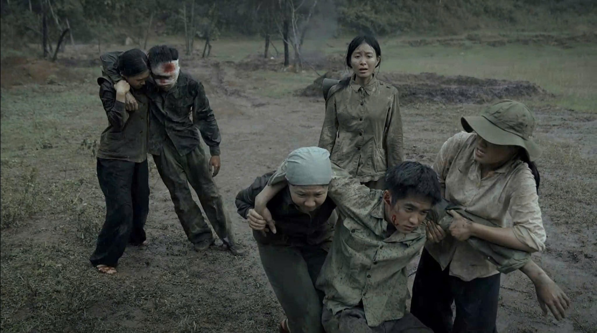 La jeune actrice 10X Hai Phong Huyen Trang est fière de jouer dans des films de guerre