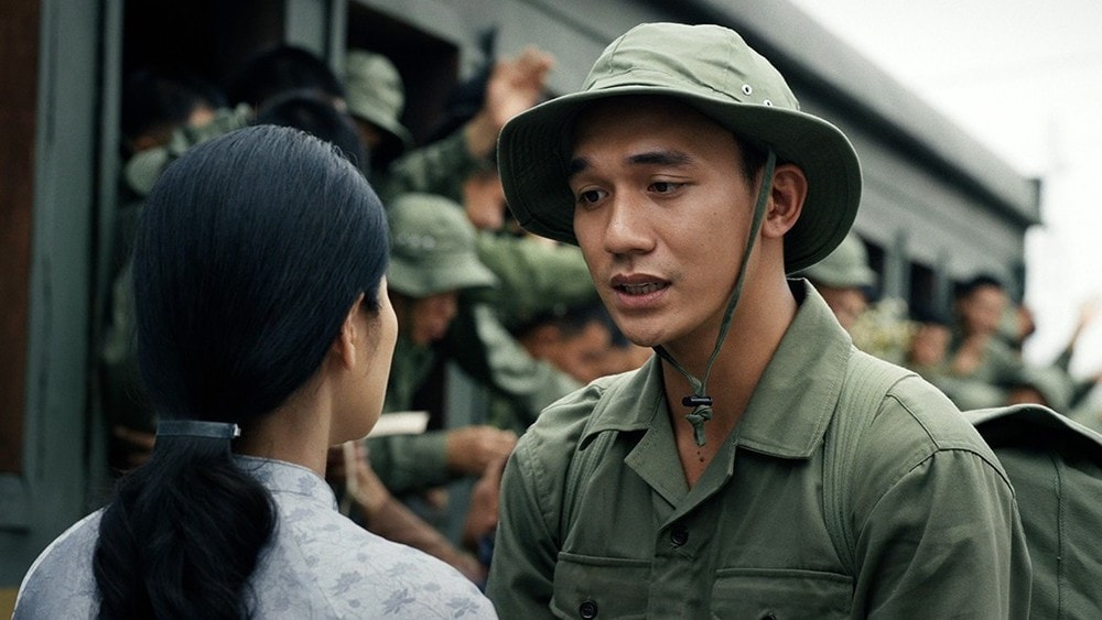 Quan điểm lạc lõng về phim 'Mưa đỏ'