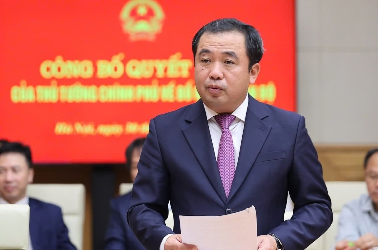 Đồng chí Trần Đức Thắng giữ chức Bộ trưởng Nông nghiệp và Môi trường