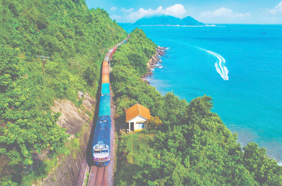 The Hai Phong - Ha Long - Mong Cai railway project needs thorough research.