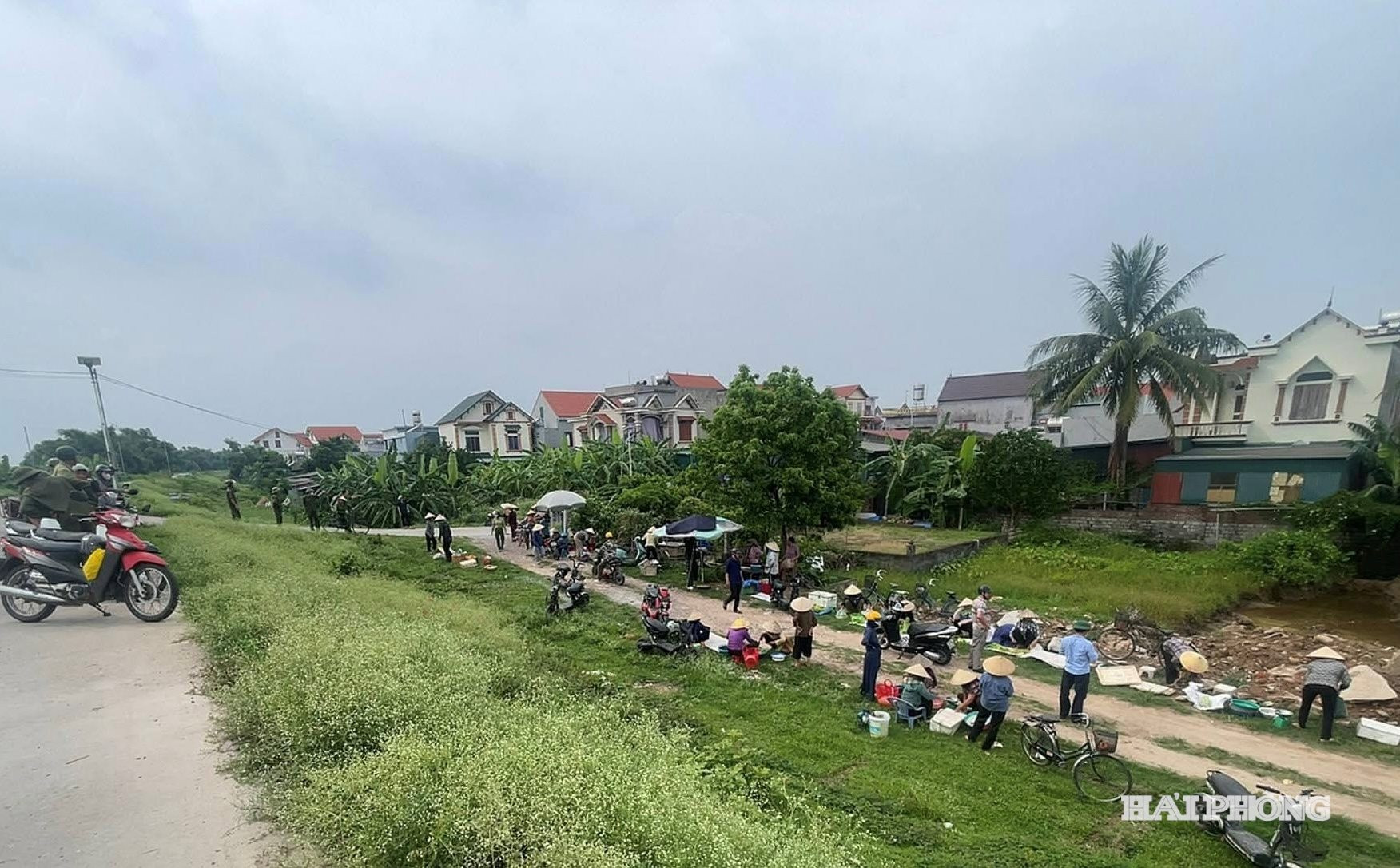 Xã Hà Tây di dời chợ Gốc Đa đến địa điểm mới